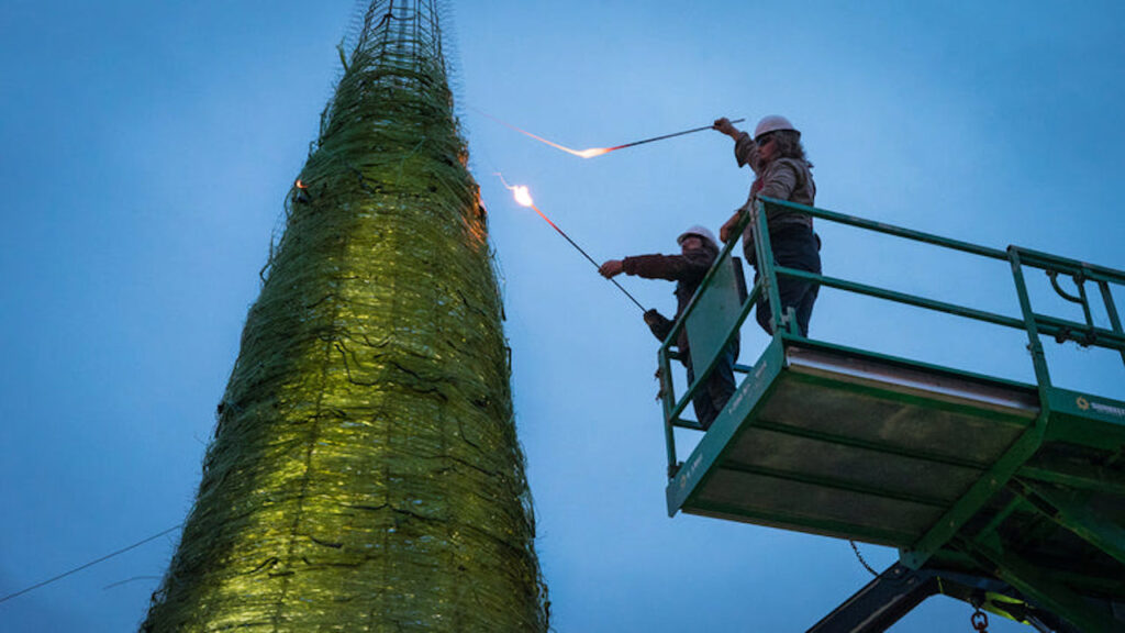 World's Tallest Glass Tree returns to Yerkes, and they need your ...